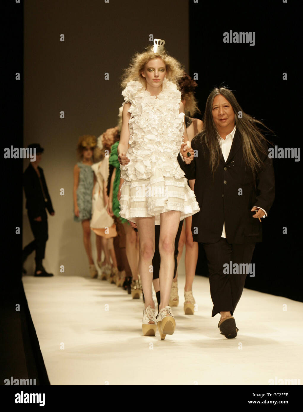 Chinese catwalk hi-res stock photography and images - Alamy