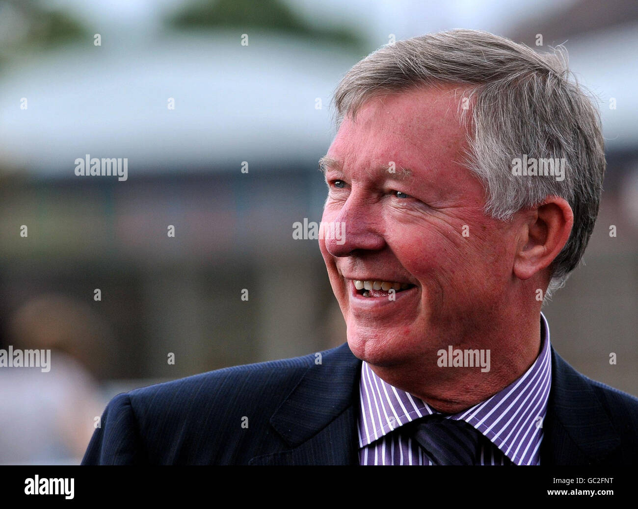Sir alex ferguson at newbury racecourse hi-res stock photography and ...