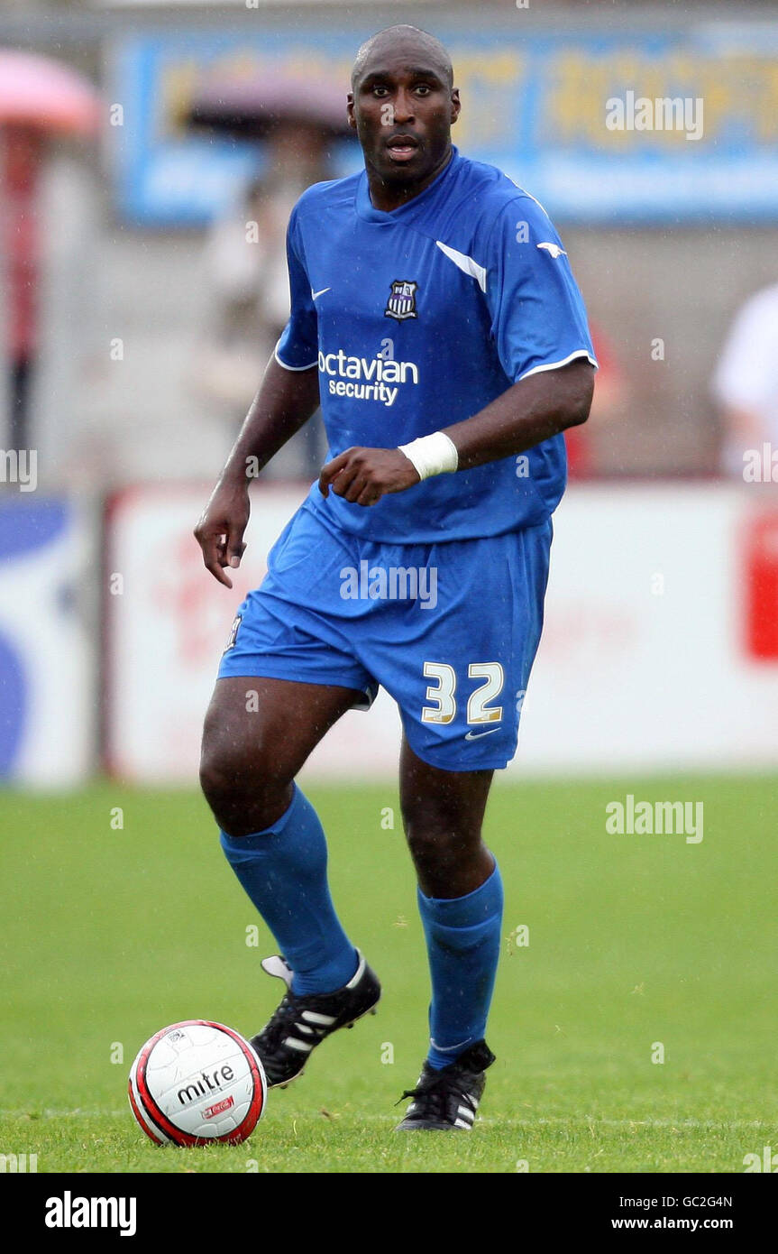 Morecambe footballer hi-res stock photography and images - Alamy