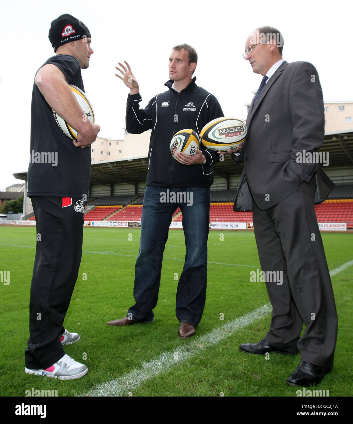 Edinburgh's Simon Webster and Glasgow Warriors' Alistair Kellock with ...