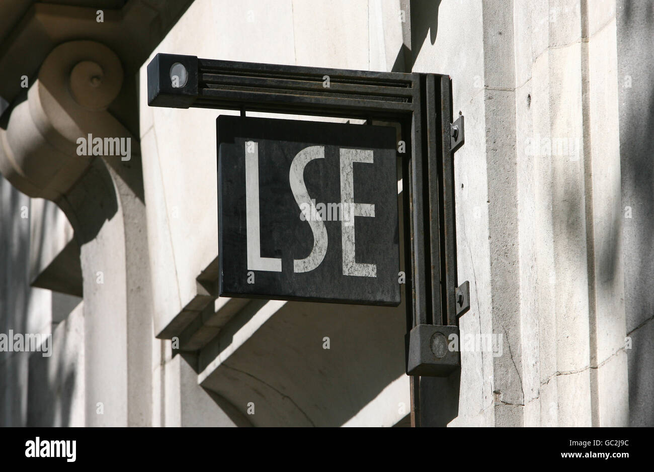 Lse university sign hi-res stock photography and images - Alamy