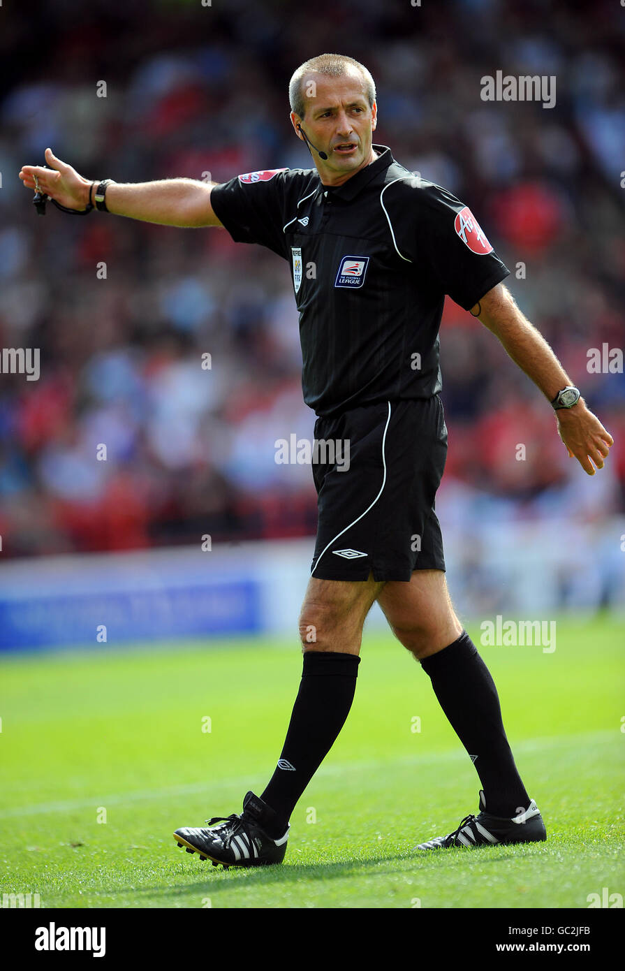 Football full length martin atkinson datacoapplies hi-res stock ...