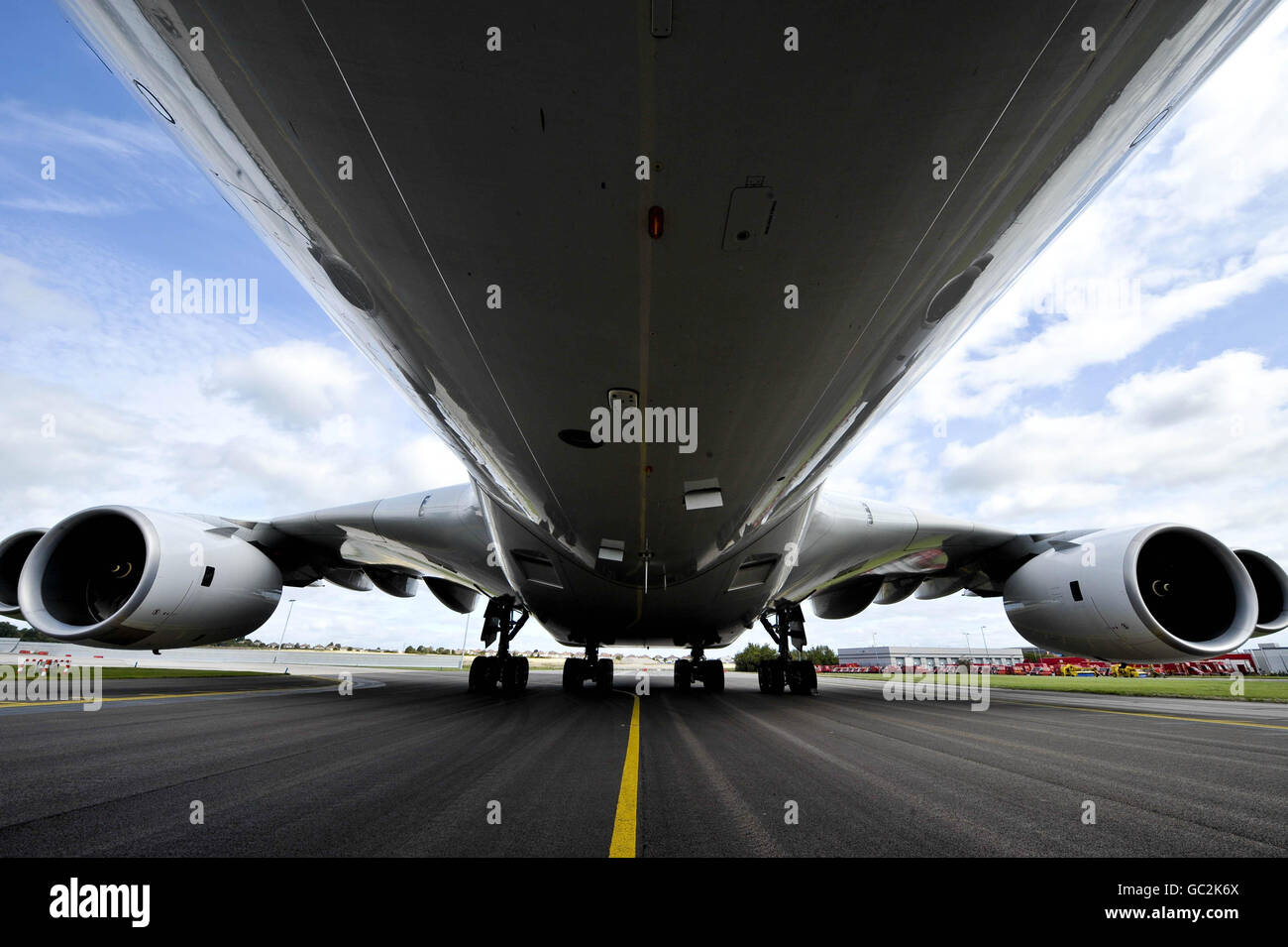 Airbus a380 superjumbo double deck hi-res stock photography and images ...