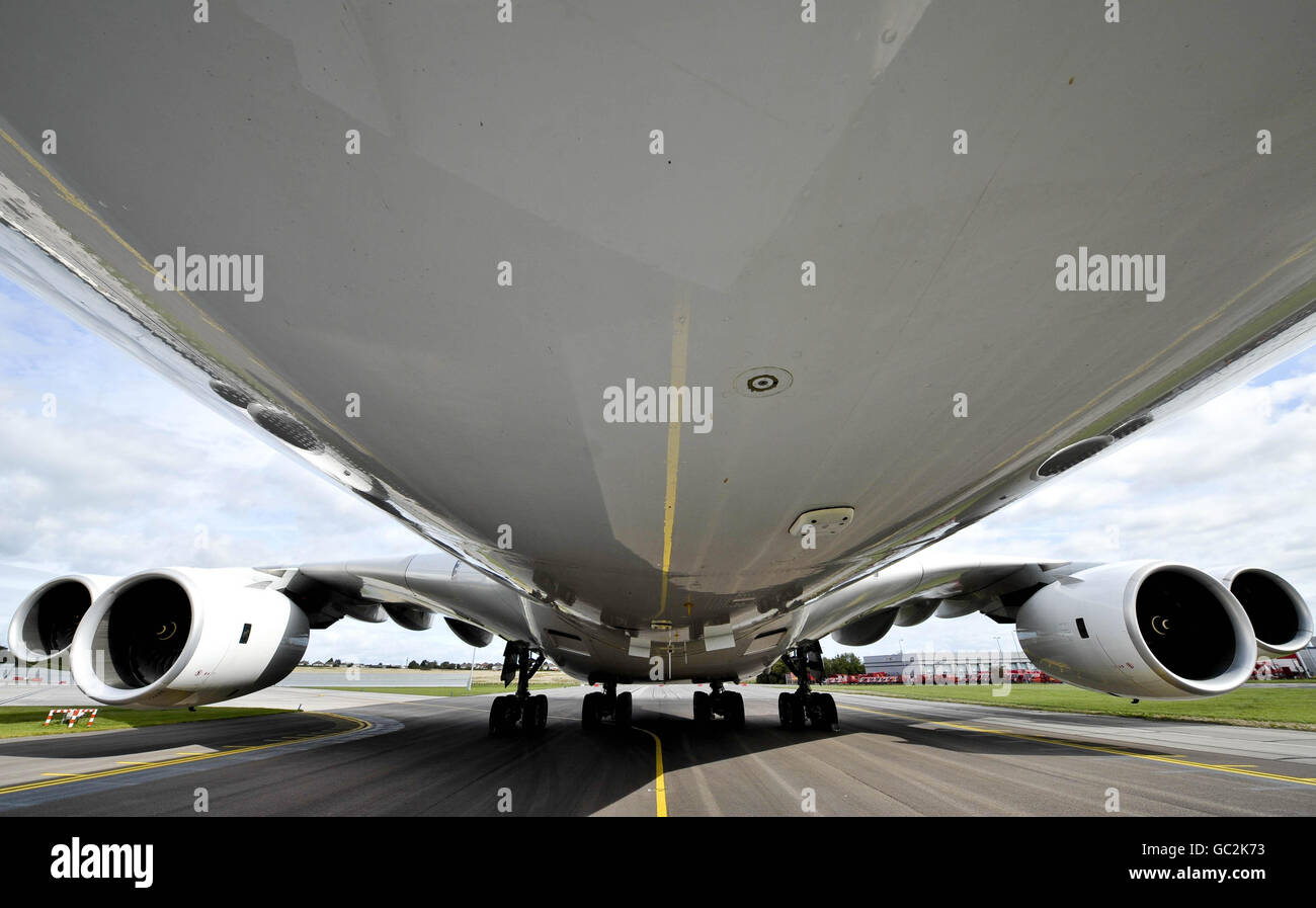 Jet engine test hi-res stock photography and images - Alamy