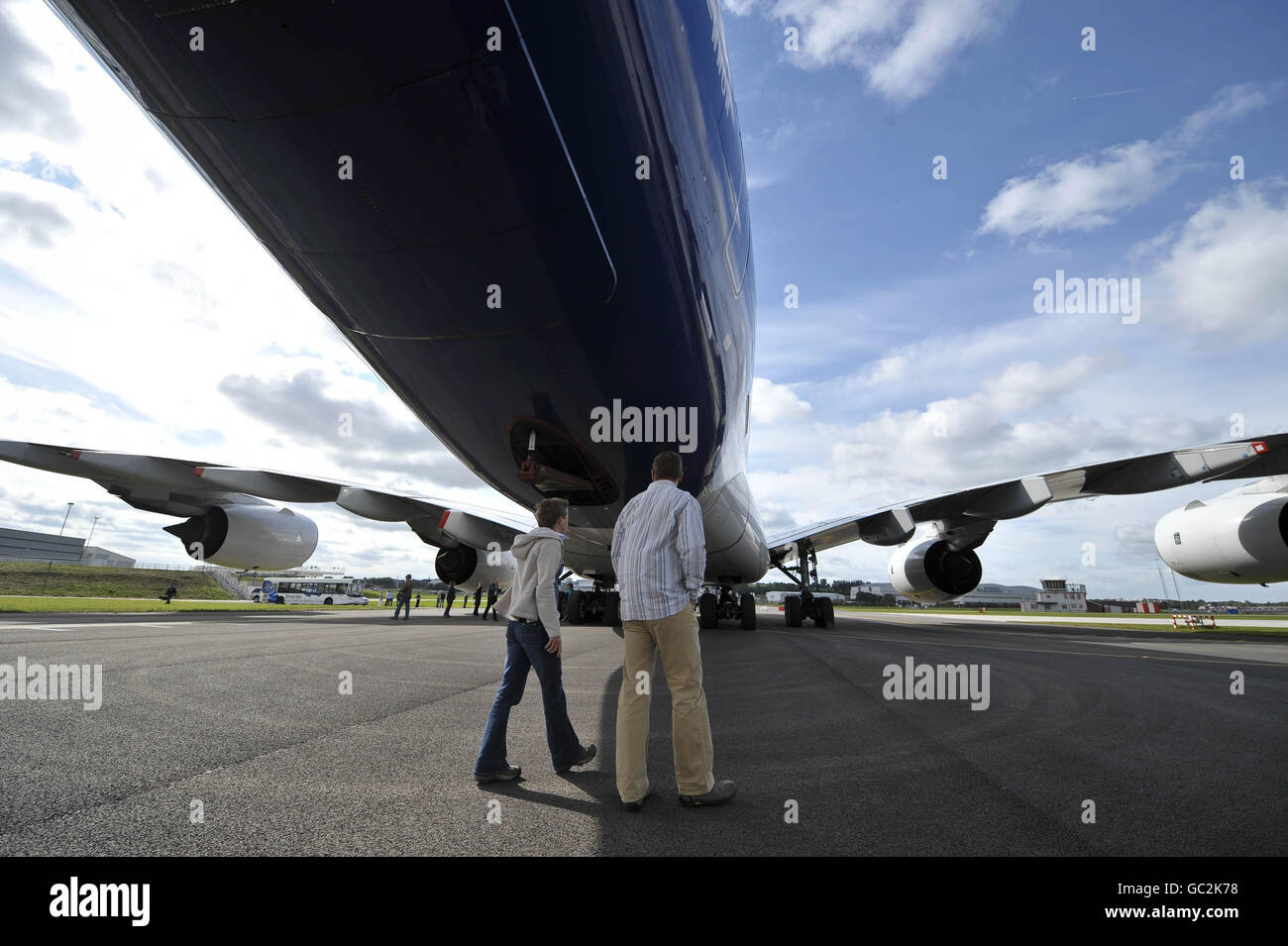Jet engine test hi-res stock photography and images - Alamy