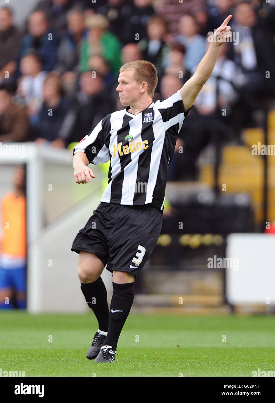 Matt ritchie notts county hi-res stock photography and images - Alamy