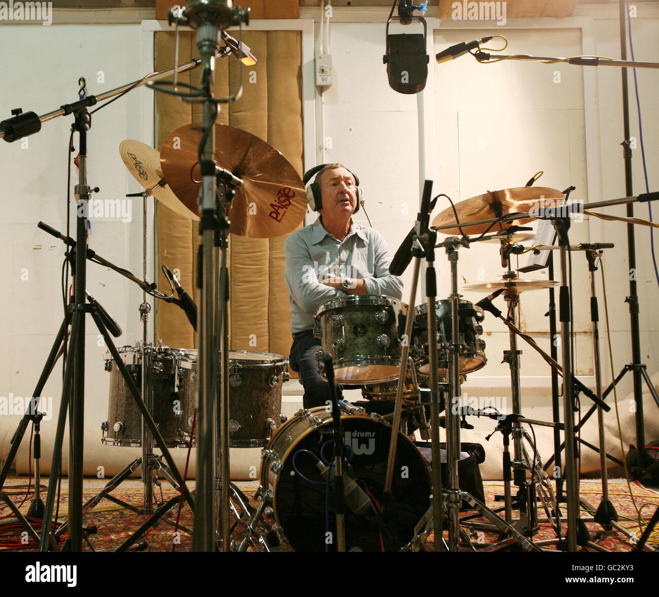 Abbey road studios pink floyd hi-res stock photography and images - Alamy