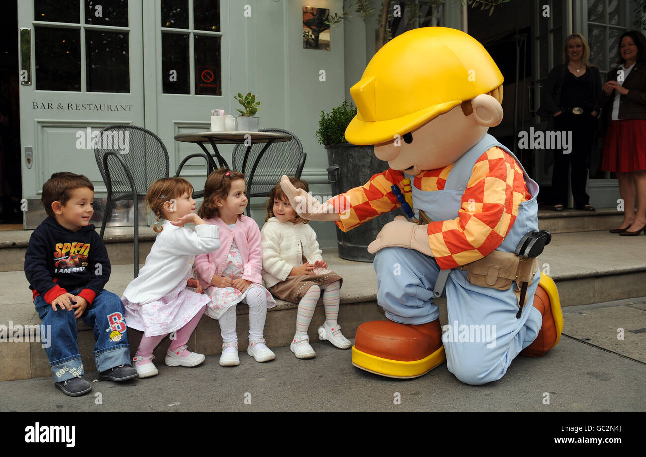 Bob the builder tv hi-res stock photography and images - Alamy