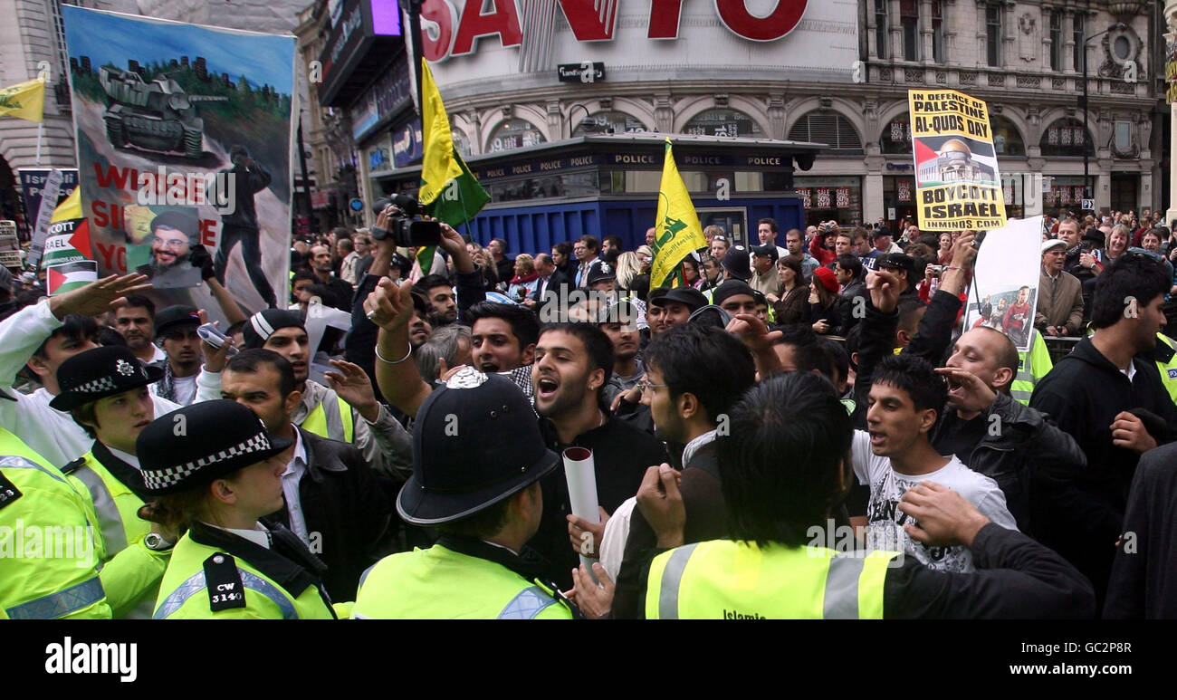 Annual al quds hi-res stock photography and images - Alamy