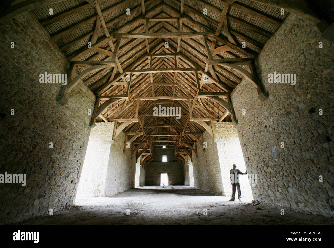 Elizabethan barn hi-res stock photography and images - Alamy
