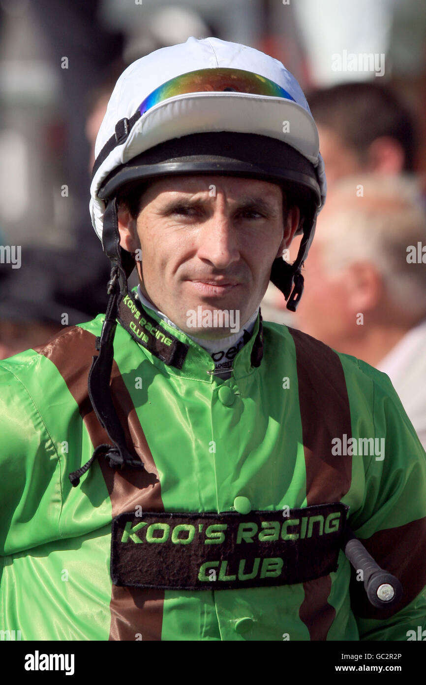 Neil callan jockey hi-res stock photography and images - Alamy