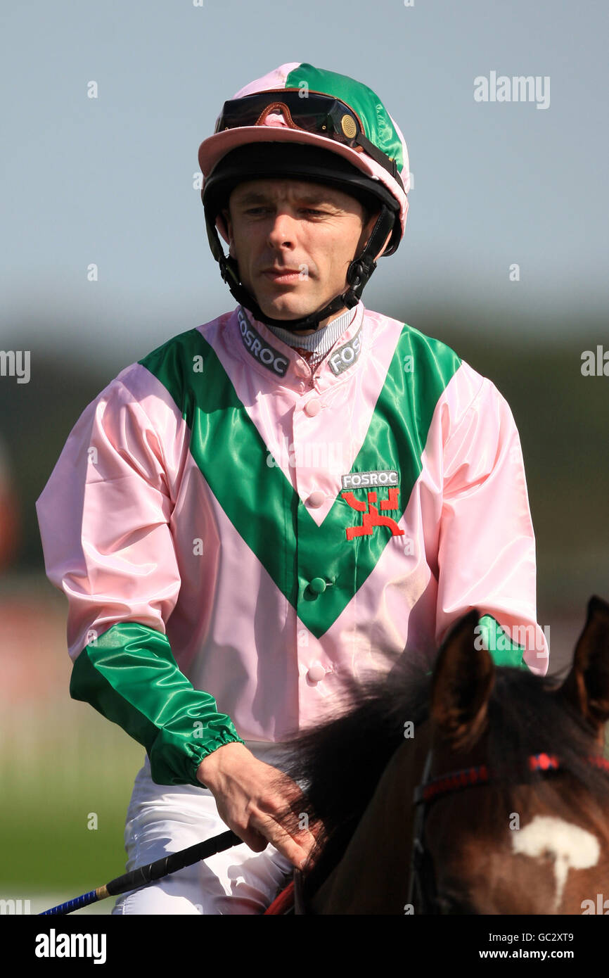 St Ledger Horse Race High Resolution Stock Photography and Images - Alamy