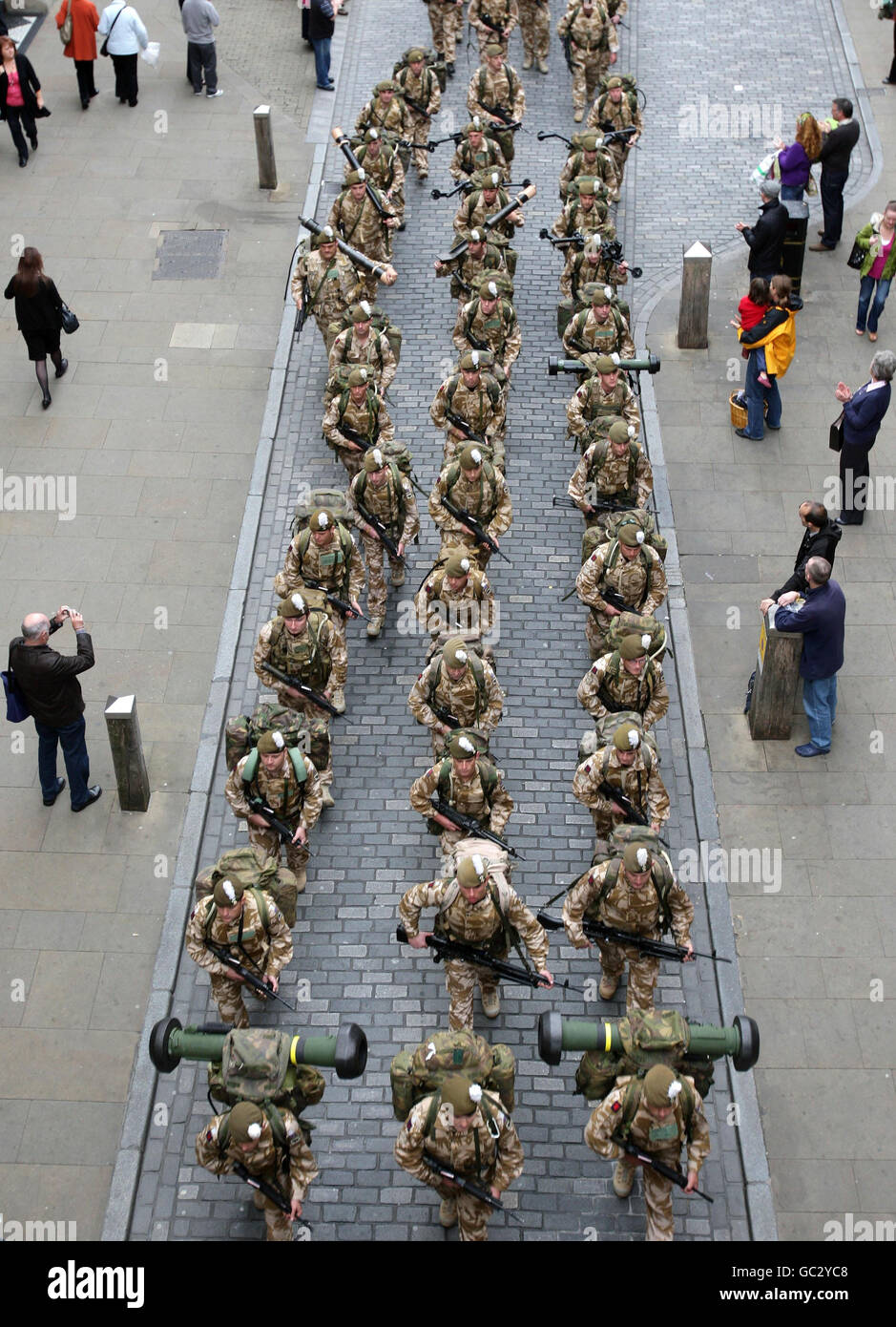 Soldiers of 1st Battalion The Royal Welsh parade through Chester City ...