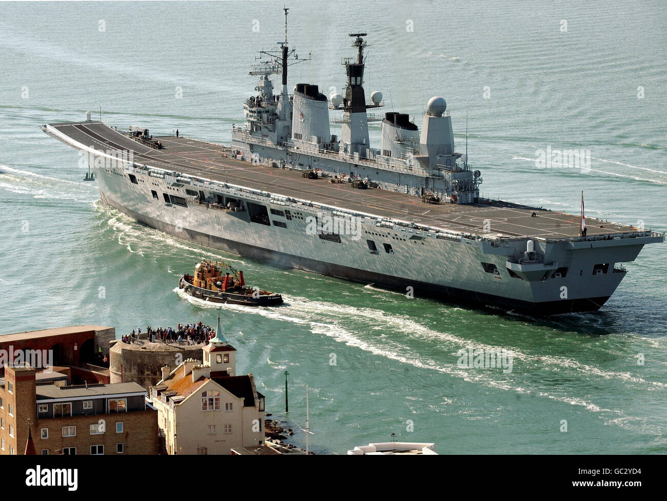 HMS Ark Royal returns Stock Photo - Alamy