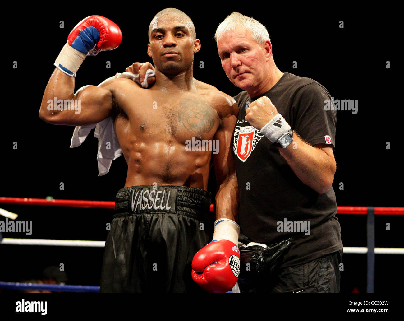 Boxing - European Middleweight Title Fight - Michael Macklin v Amin ...