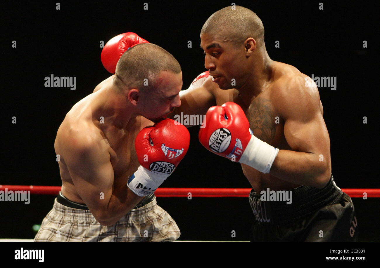 Boxing european middleweight title fight hi-res stock photography and ...