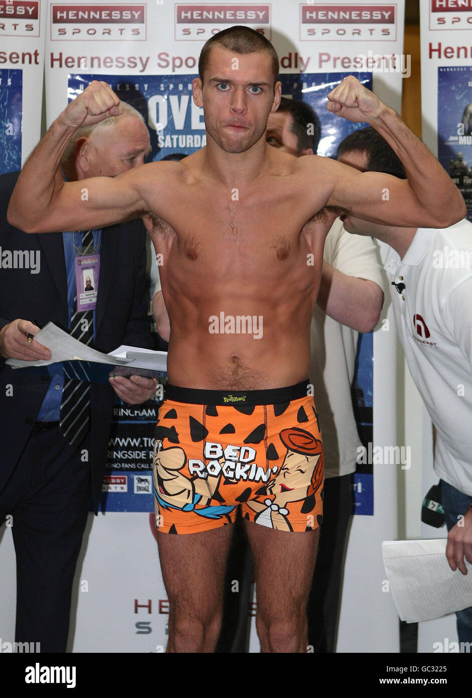 Boxing john murray v john thaxton weigh in arndale centre hi-res stock ...