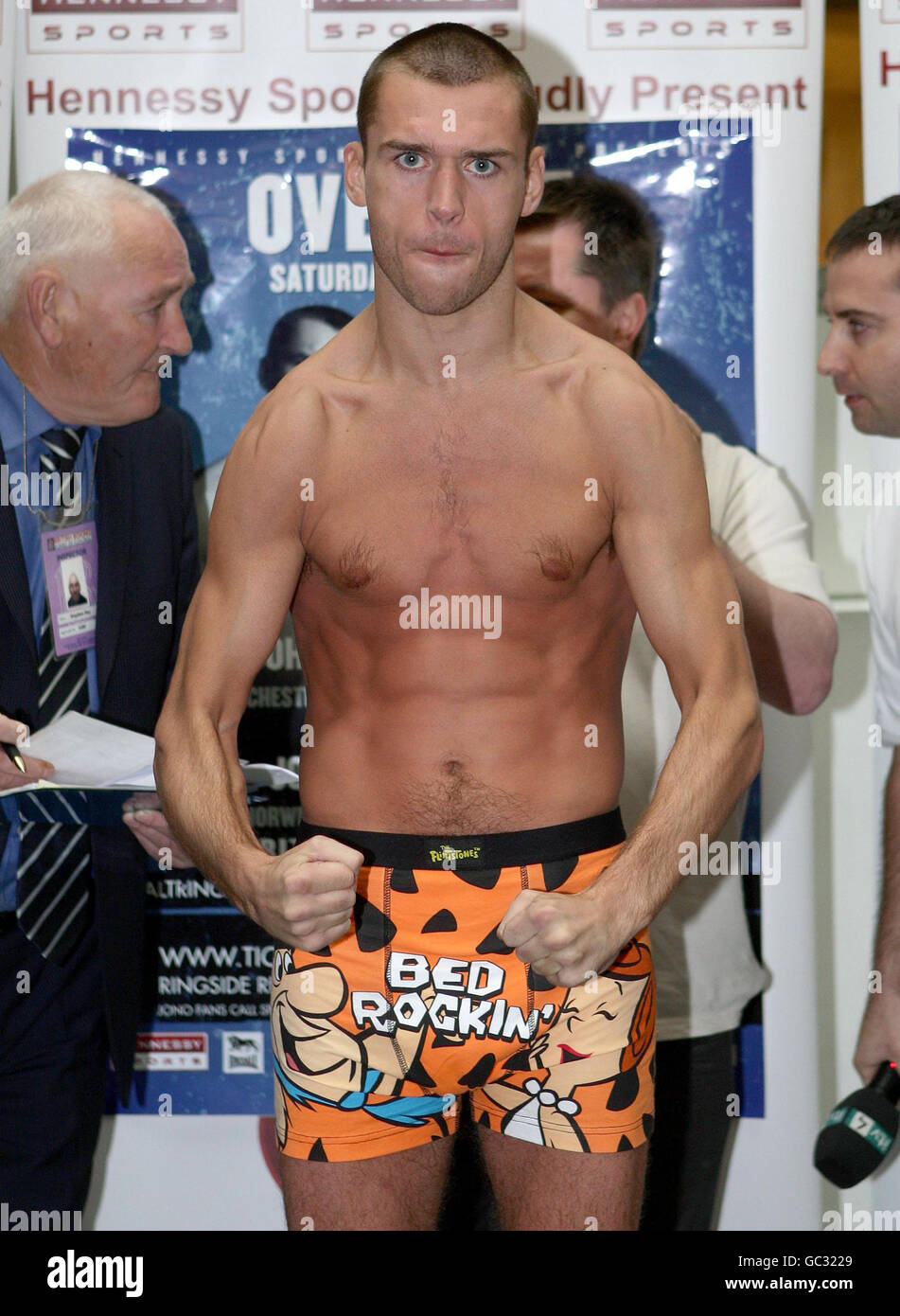 Boxing john murray v john thaxton weigh in arndale centre hi-res stock ...