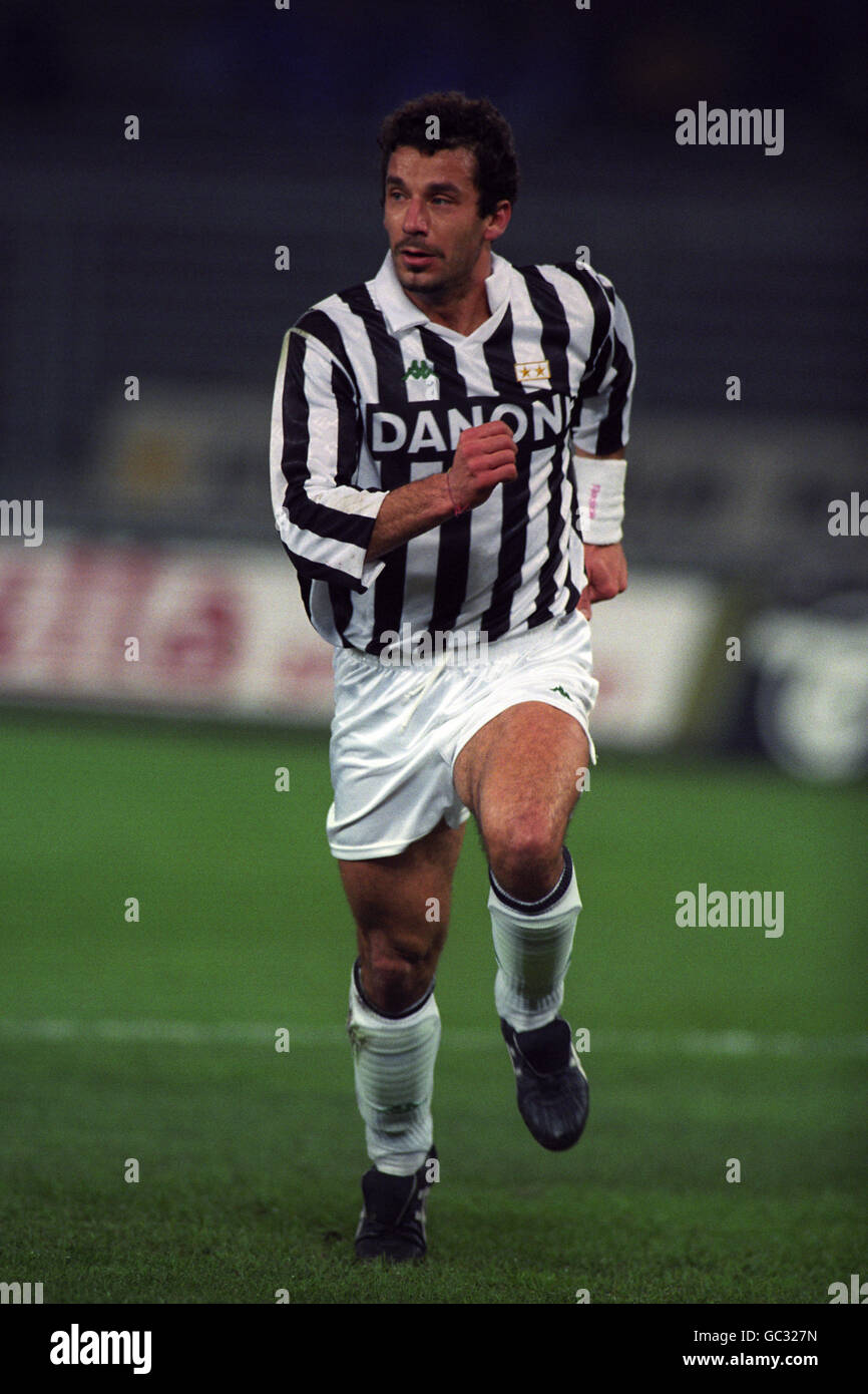 UEFA CUP THIRD ROUND. GIANLUCA VIALLI, JUVENTUS F.C Stock Photo - Alamy