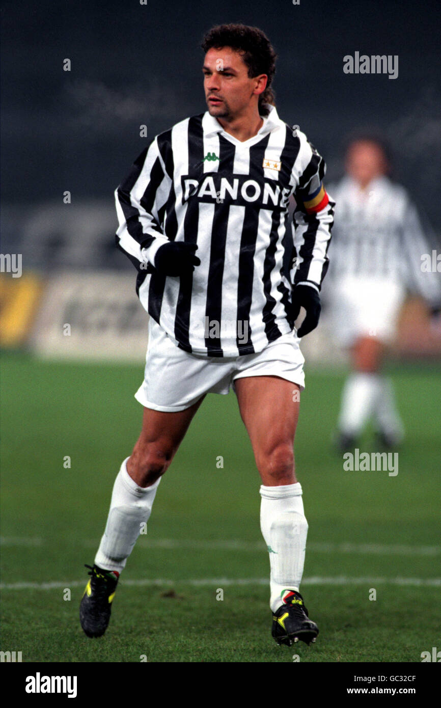 Soccer - UEFA Cup - Juventus. Roberto Baggio, Juventus Stock Photo - Alamy