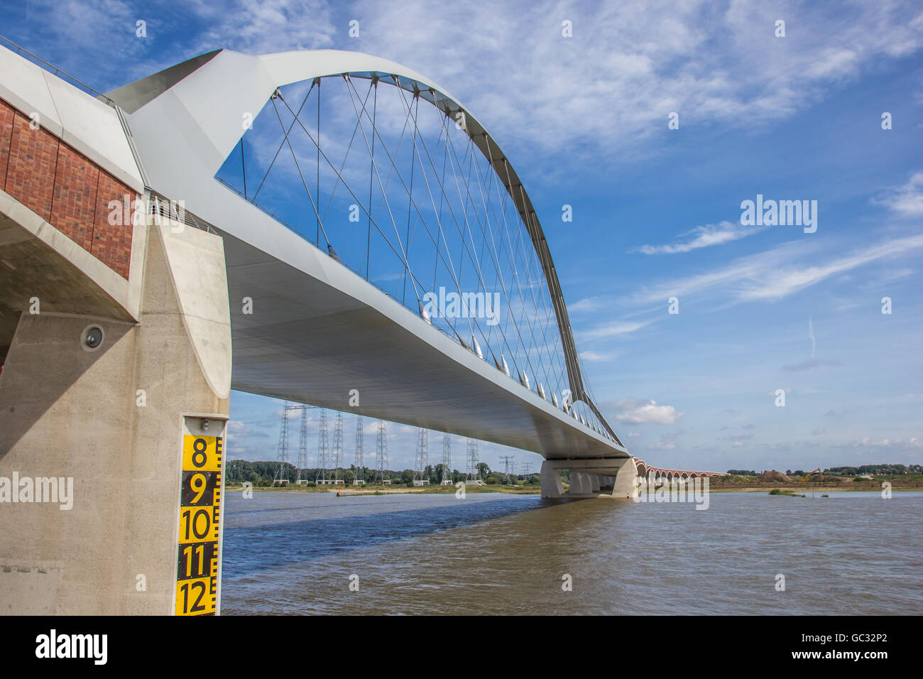 Steel bridge across the river Waal in Nijmegen, Holland Stock Photo - Alamy