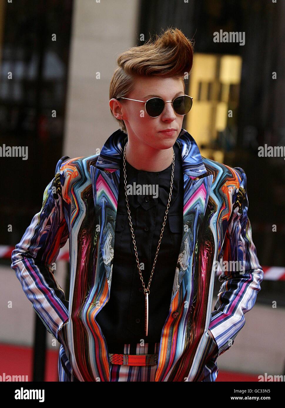 Elly Jackson of La Roux arriving for the 2009 Barclaycard Mercury Prize ...