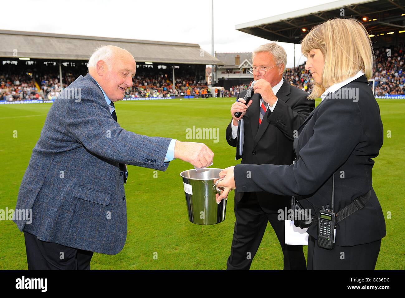 Tosh chamberlain hi-res stock photography and images - Alamy