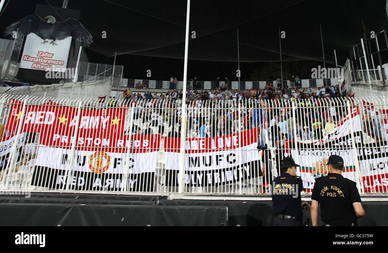 Soccer uefa champions league group besiktas manchester united inonu ...