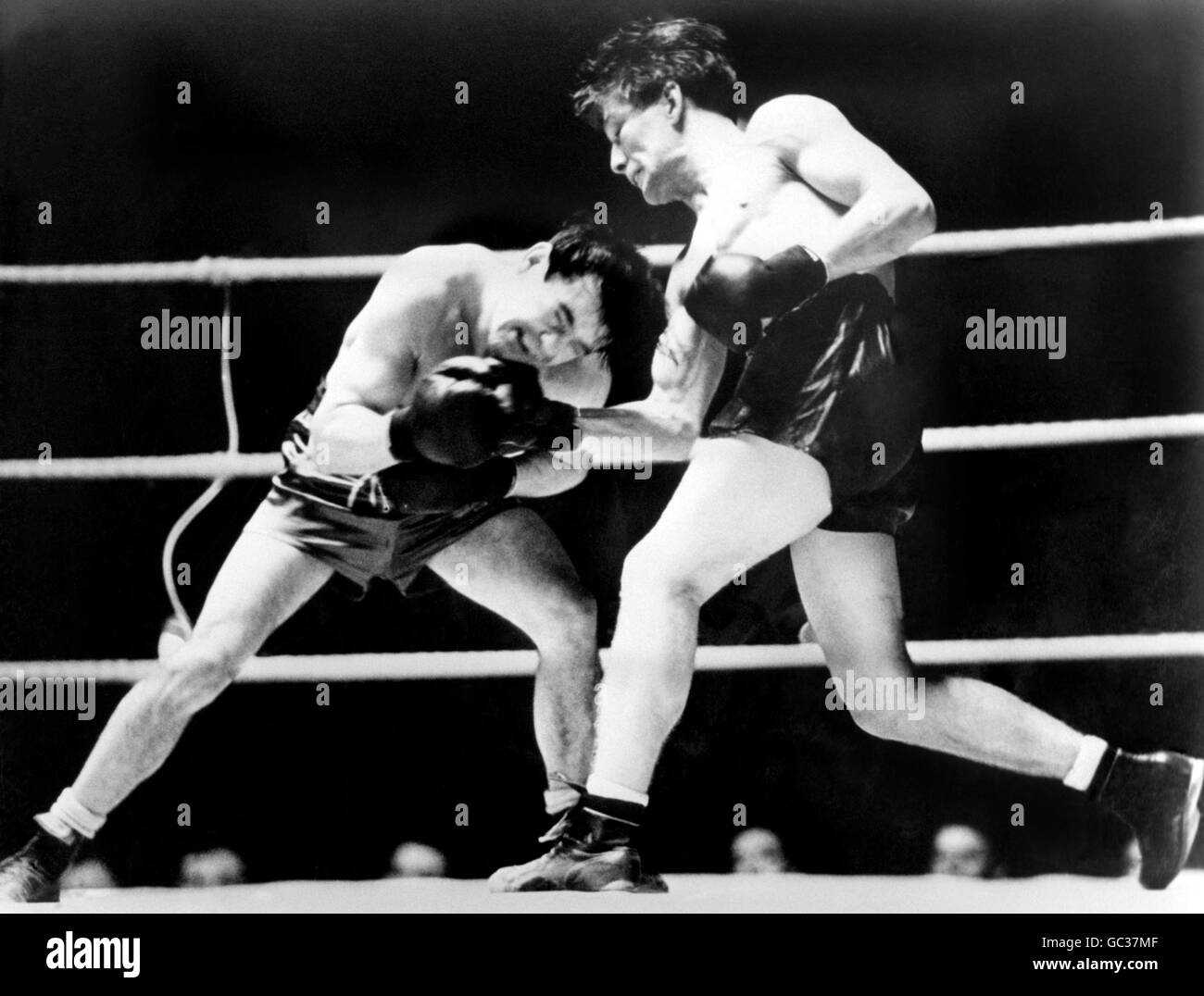 Eric Boon, right, in action against Dave Crowley for the British ...