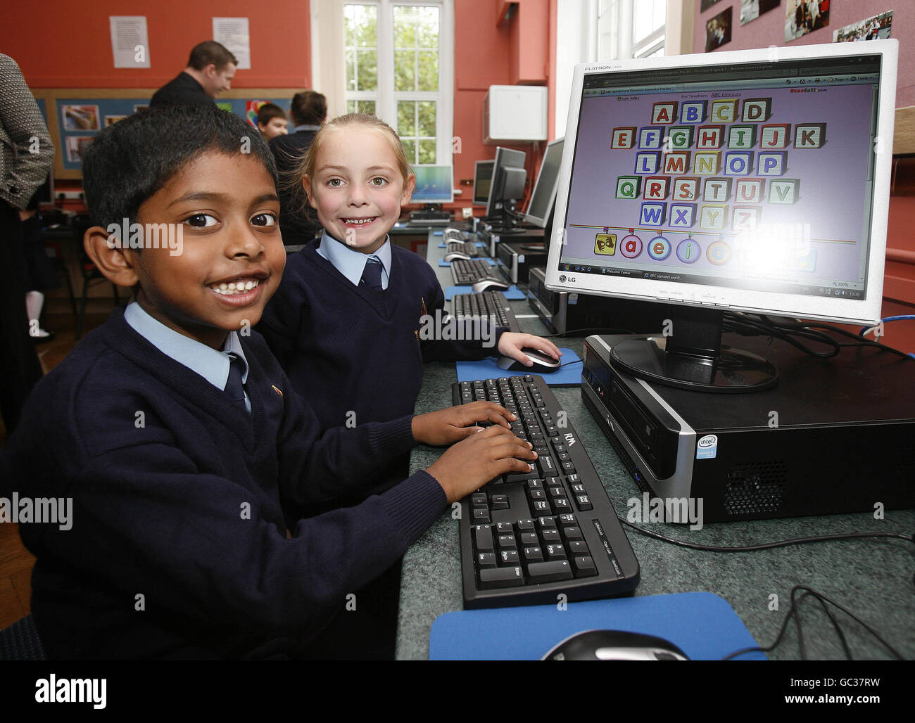 Jacob Anteny and Keali Lawlor from 1st class in Scoil Mhuire Gan Smal ...