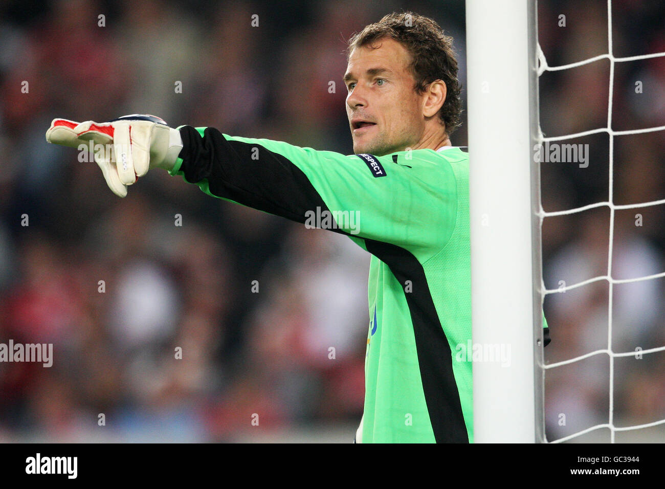 Vfb stuttgart goalkeeper jens lehmann hi-res stock photography and ...