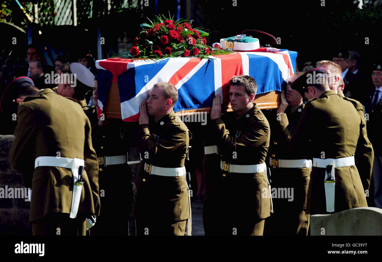 Private Gavin Elliott funeral Stock Photo - Alamy