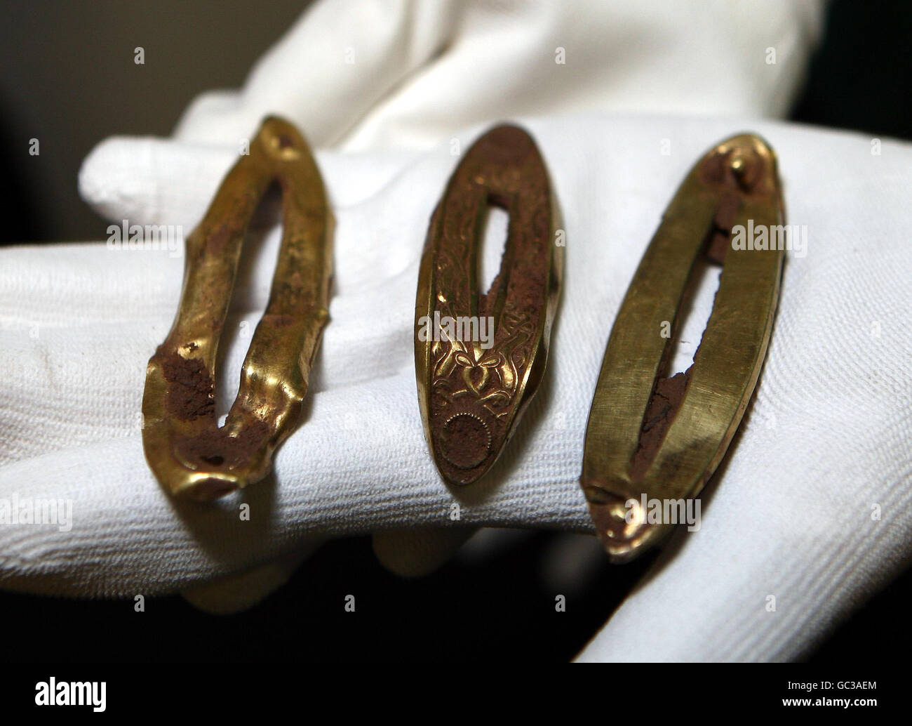 Anglo saxon sword hi-res stock photography and images - Alamy