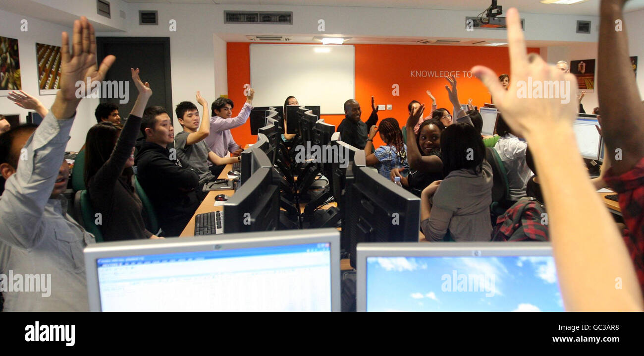 Virtual trading floor at UCL Stock Photo - Alamy