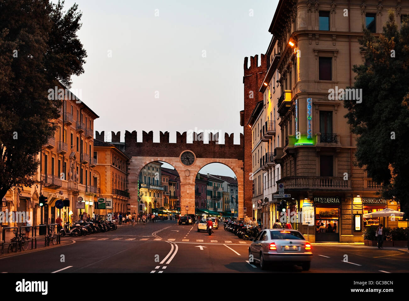 Portoni della Pra arches, Verona, Italy, Europe Stock Photo - Alamy