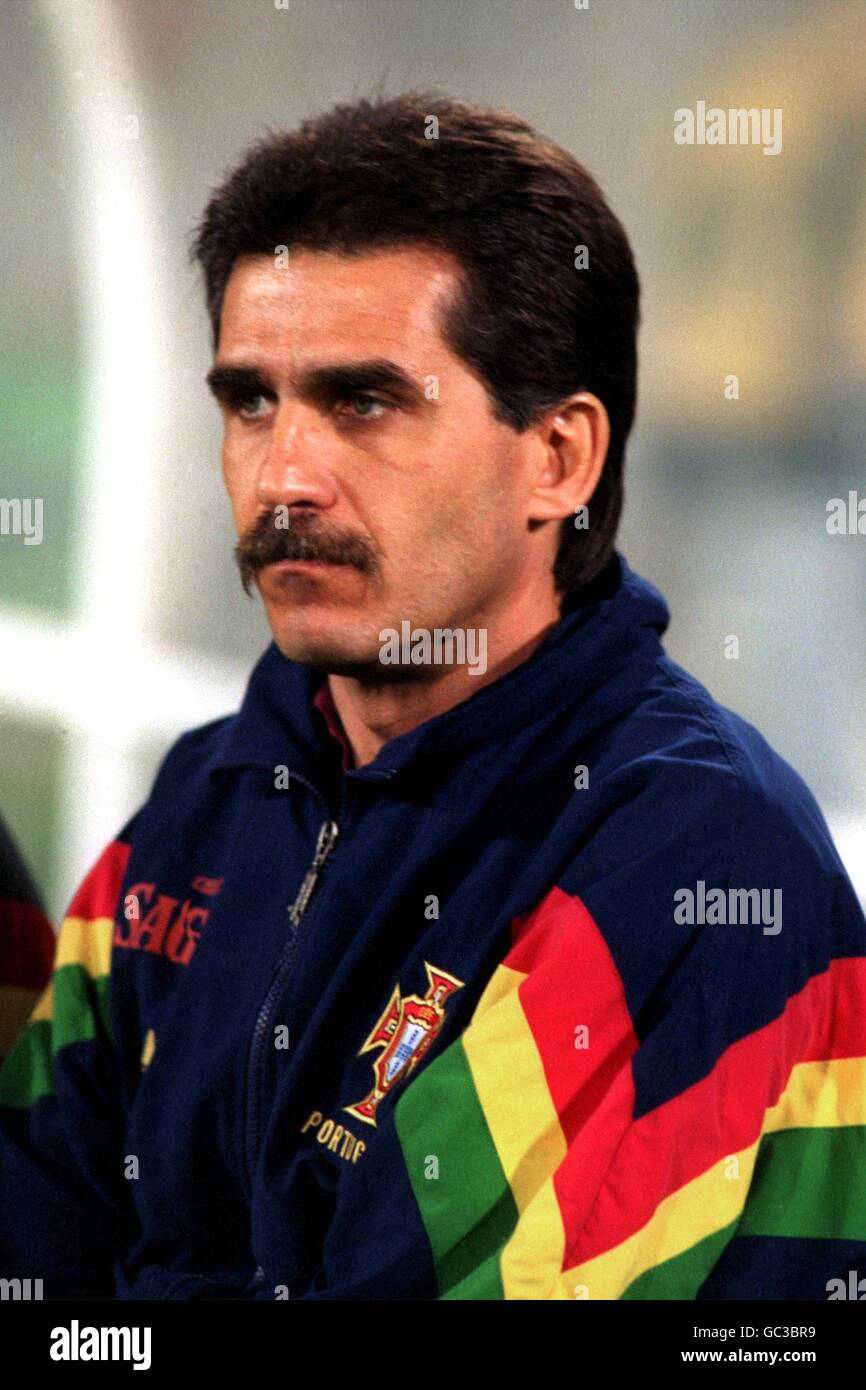 Soccer prof hi-res stock photography and images - Alamy