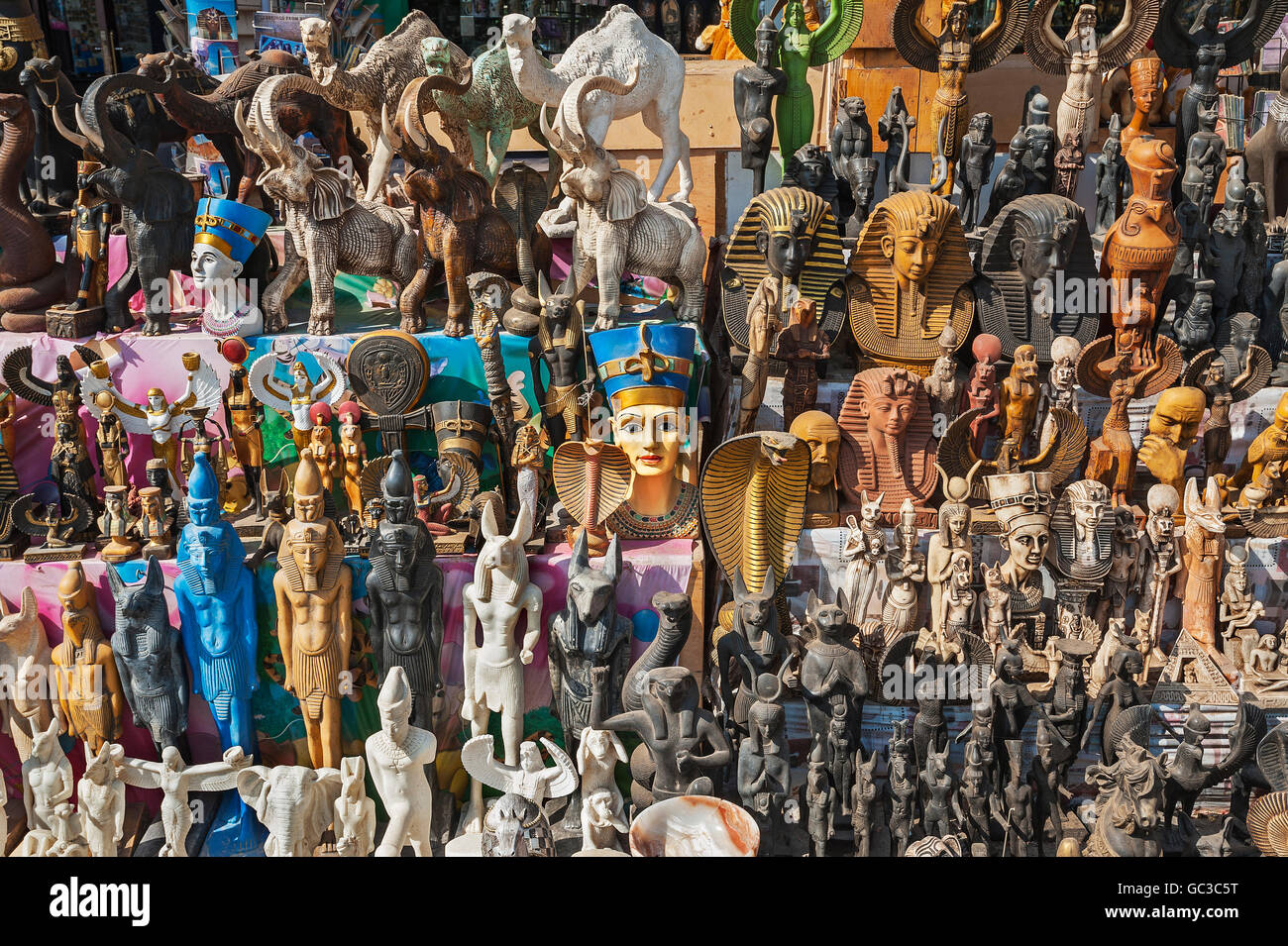 Temple shop hi-res stock photography and images - Alamy