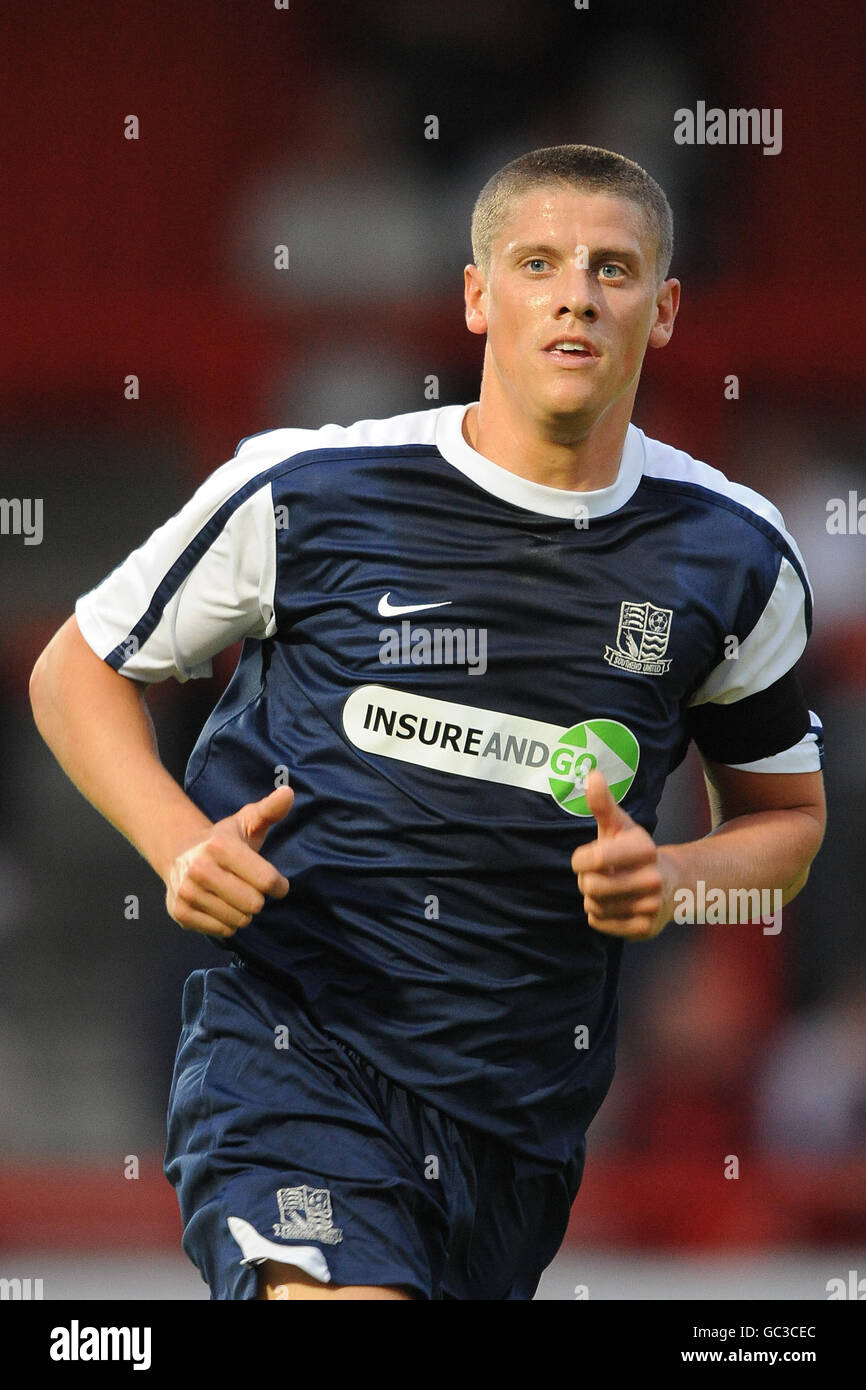 Alex revell soccer hi-res stock photography and images - Alamy