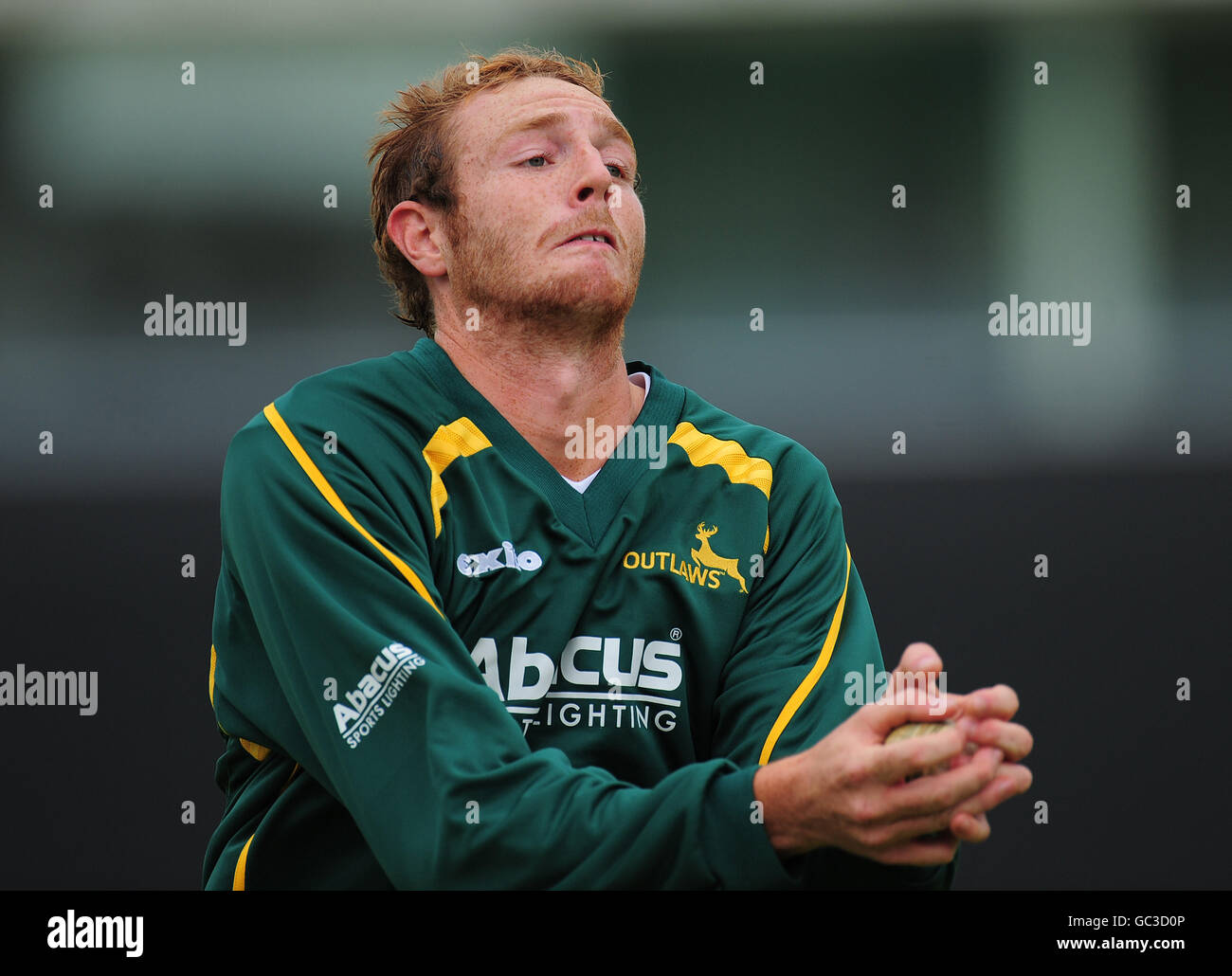 Nottinghamshire outlaws v gloucestershire gladiators hi-res stock ...