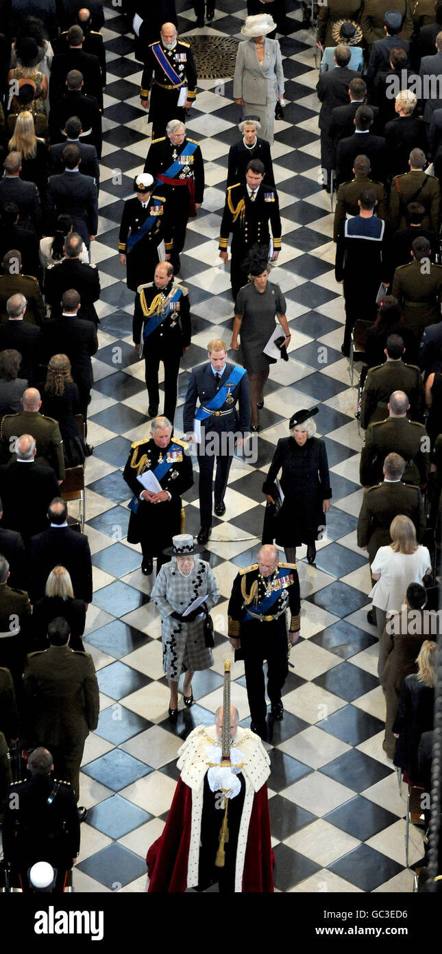 Military soldiers death iraq conflict memorial hi-res stock photography ...