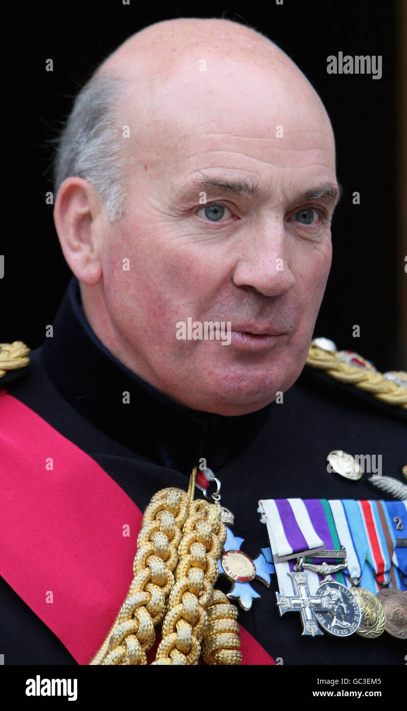 General sir richard dannatt hi-res stock photography and images - Alamy