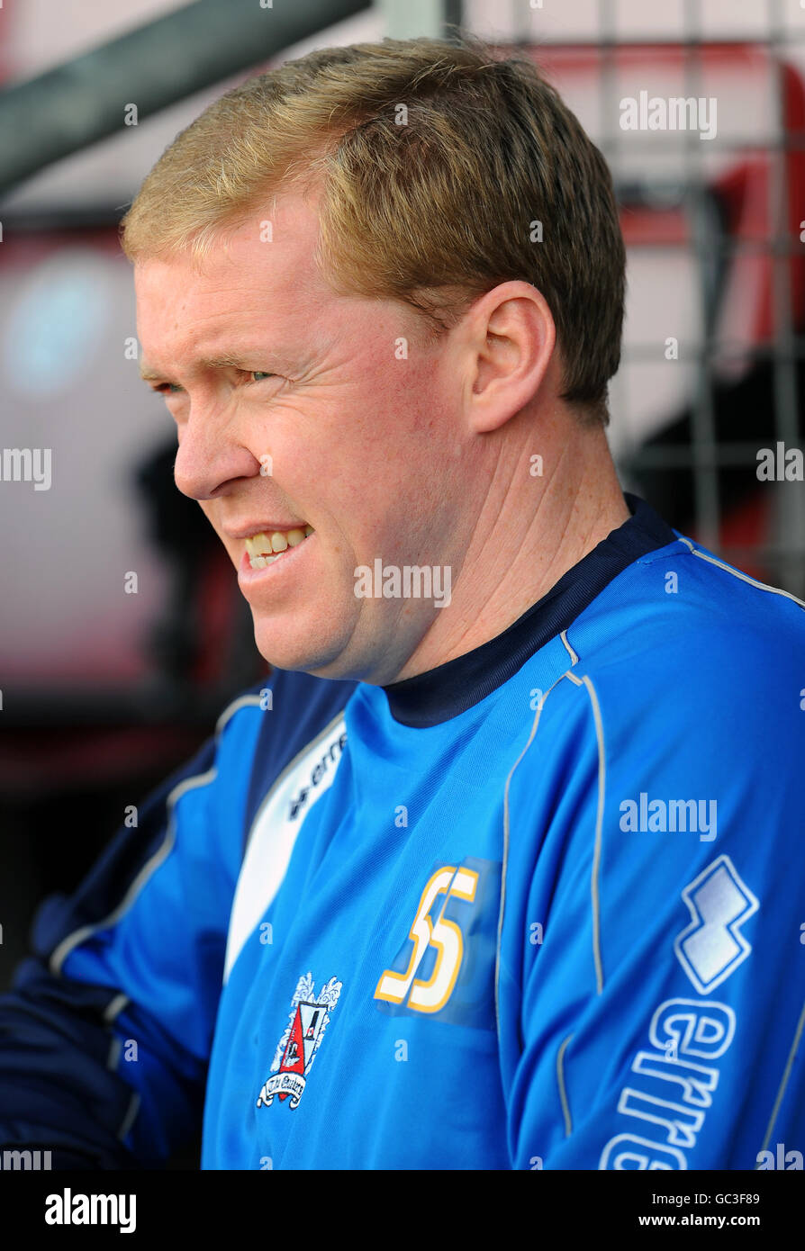 Soccer - Coca-Cola Football League Two - Dagenham & Redbridge v ...