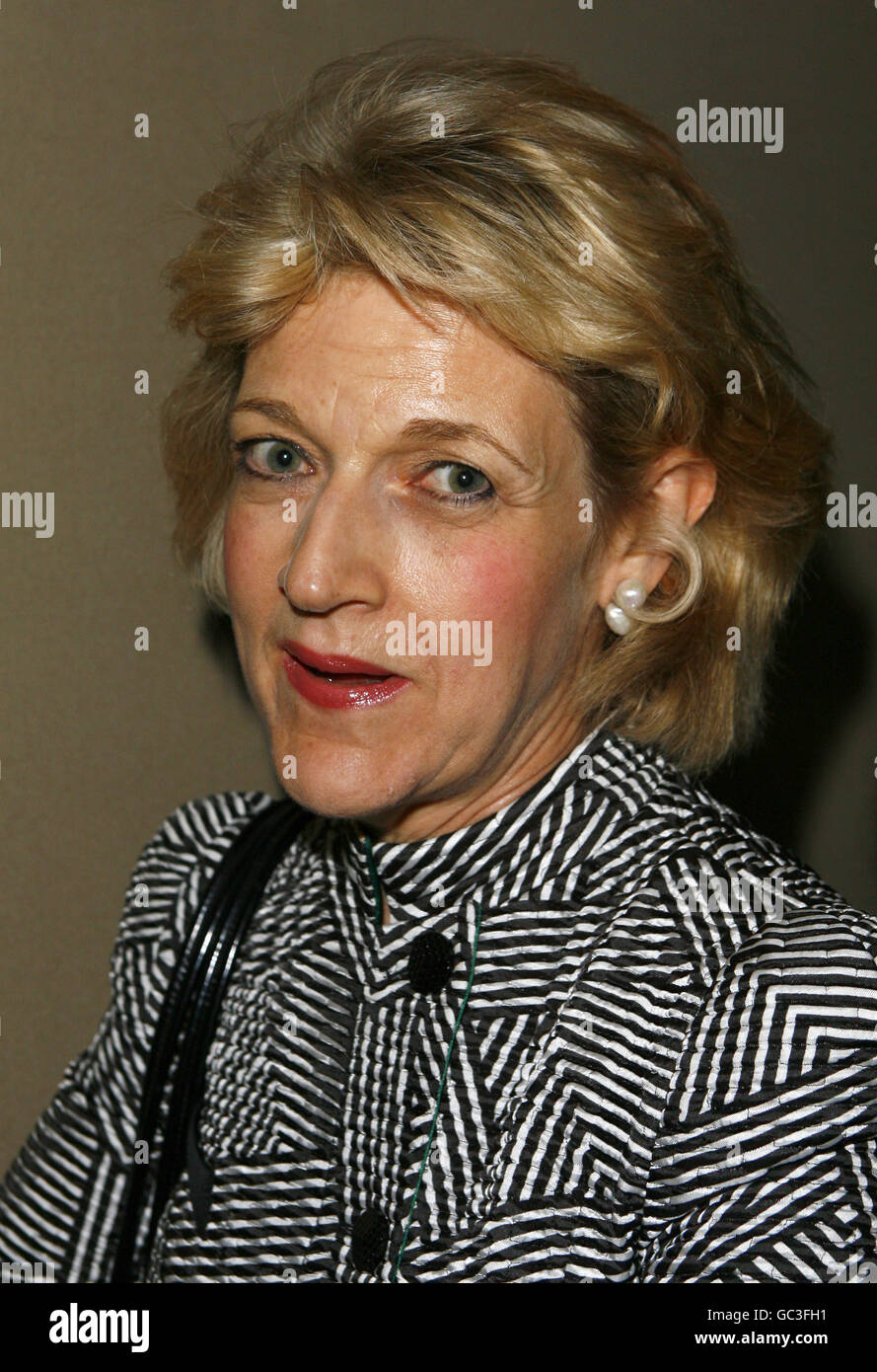 Fiona shackleton hi-res stock photography and images - Alamy