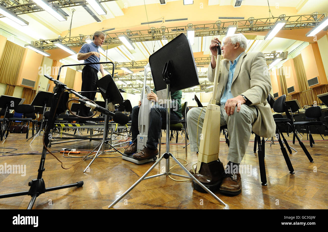 Jon Robertson Conductor