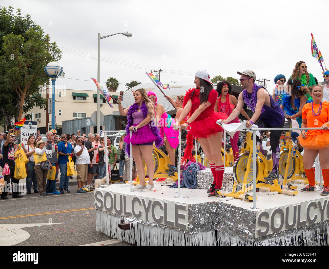 Soulcycle hi-res stock photography and images - Alamy