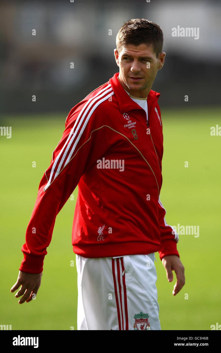 E england liverpool footballer steven gerrard hi-res stock photography ...