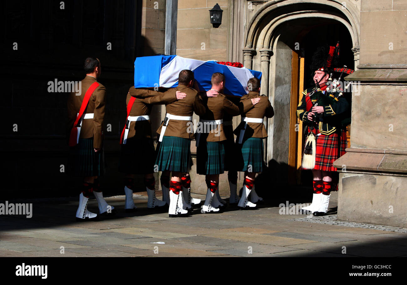 Private Kevin Elliott funeral Stock Photo - Alamy