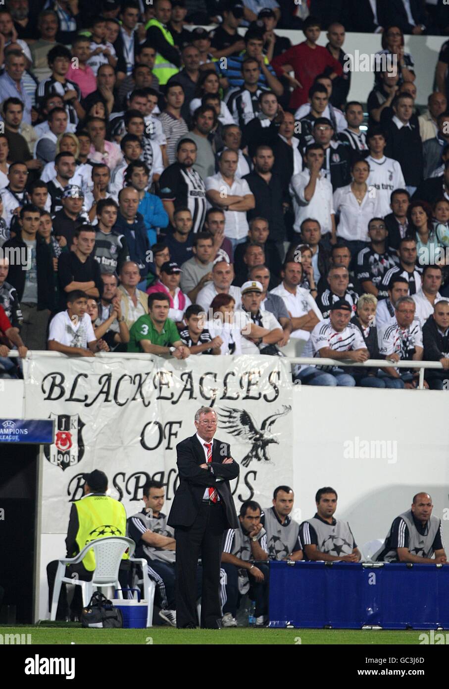 Soccer uefa champions league group besiktas manchester united inonu ...