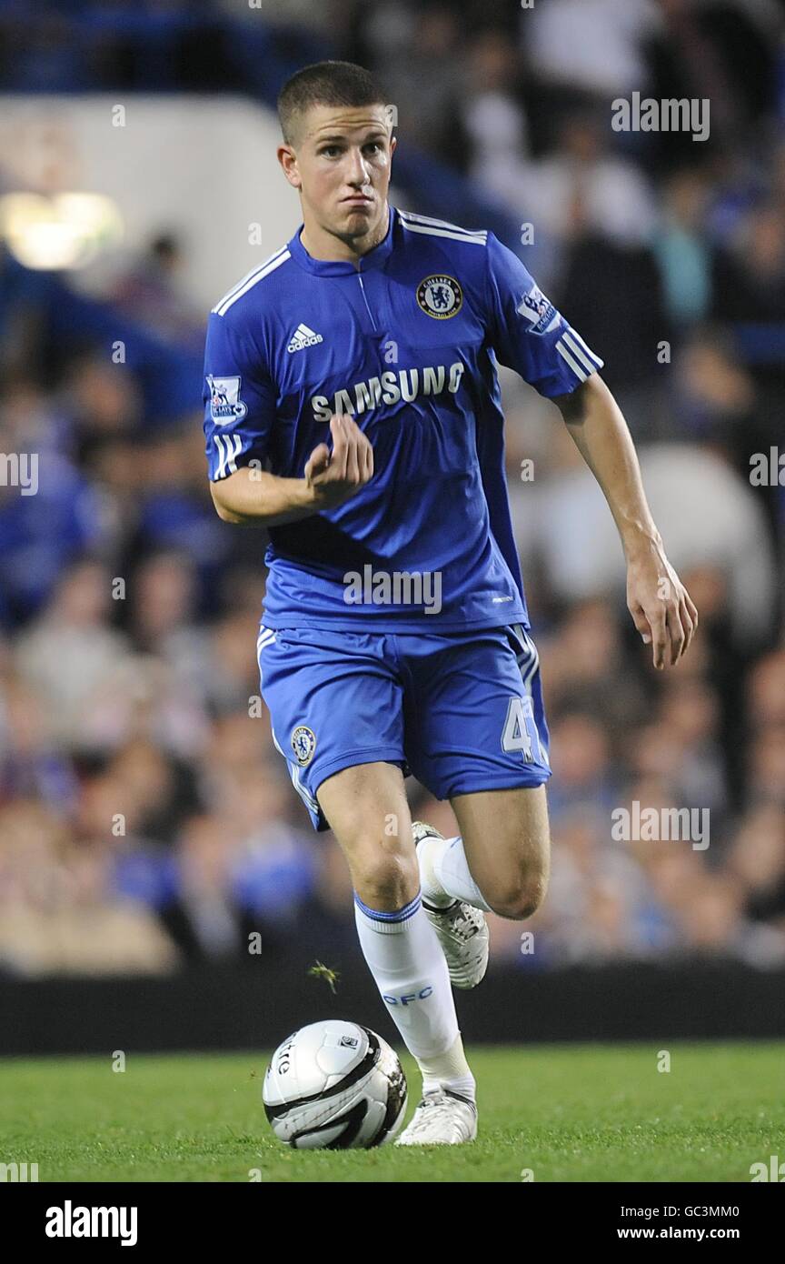 Sam hutchinson chelsea hi-res stock photography and images - Alamy
