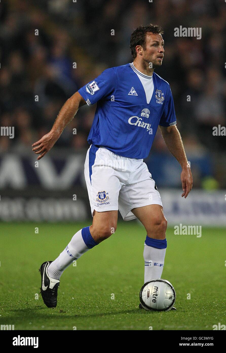 Lucas neill everton hi-res stock photography and images - Alamy